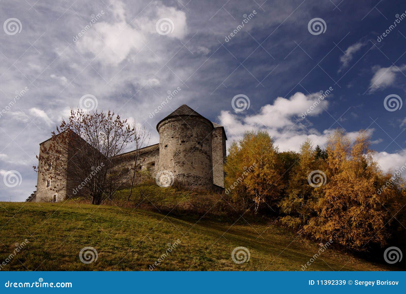 Castle ruins stock image. Image of tree, castle, autumn - 11392339