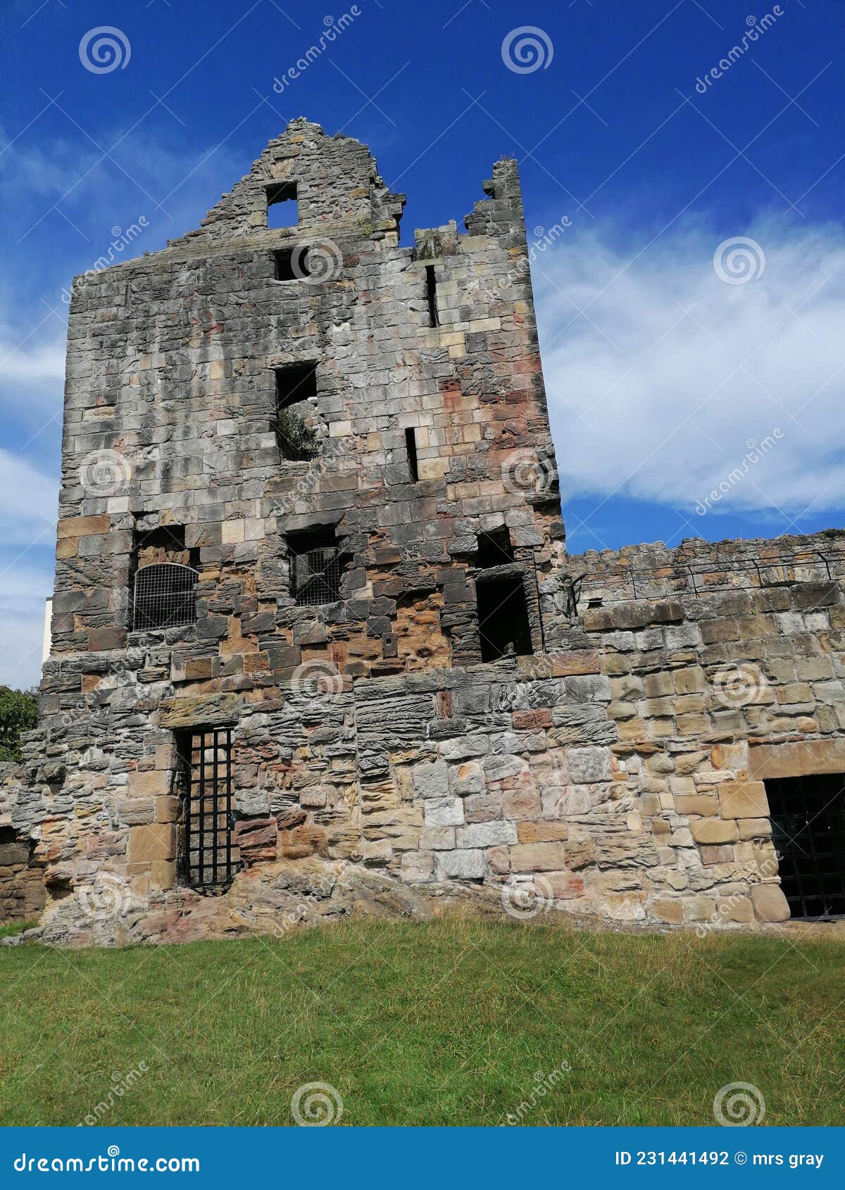 Castle Ruins in Beautiful Scotland Stock Photo - Image of beautiful ...