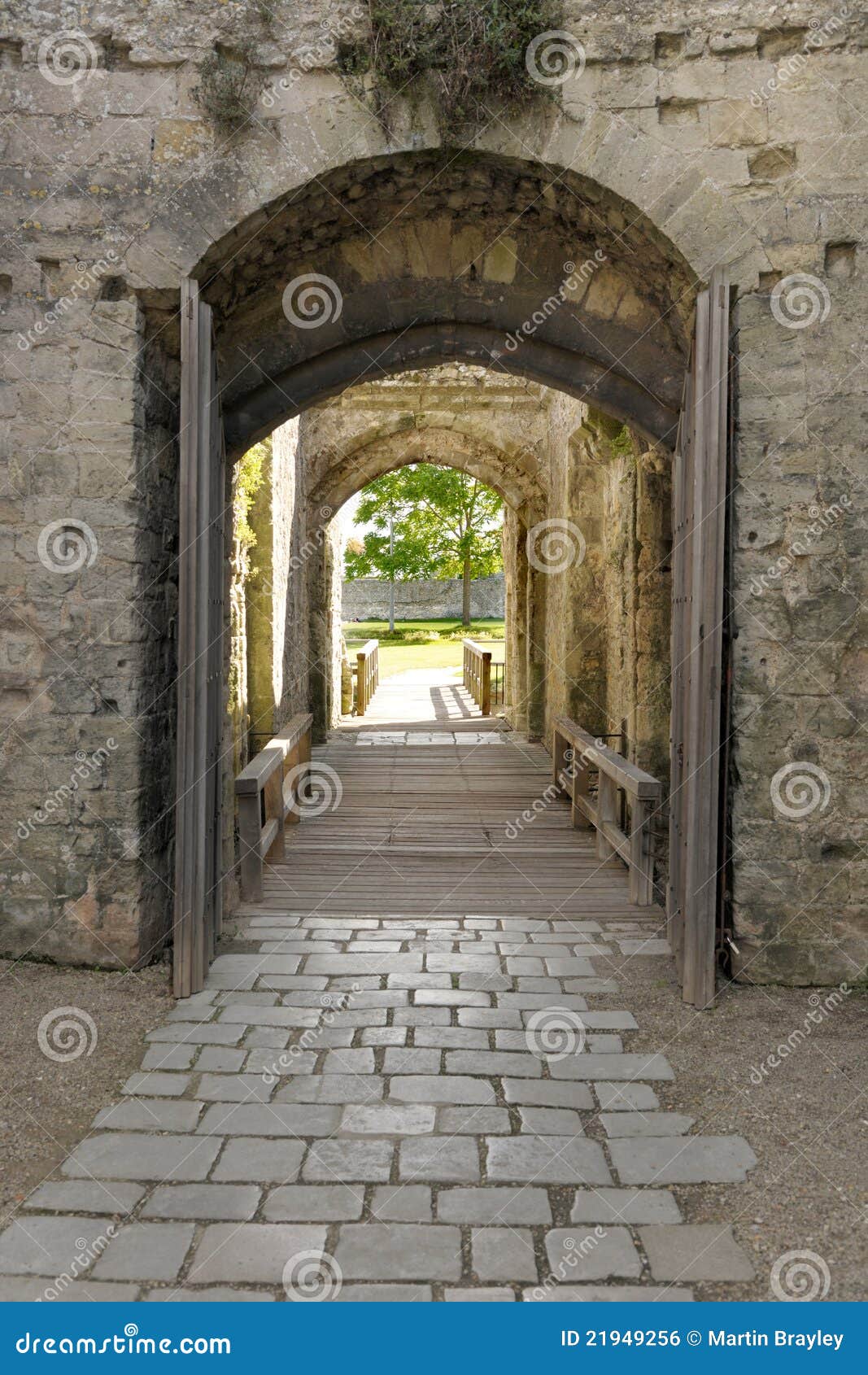 Castle s gate. stock photo. Image of century, door, historic - 21949256