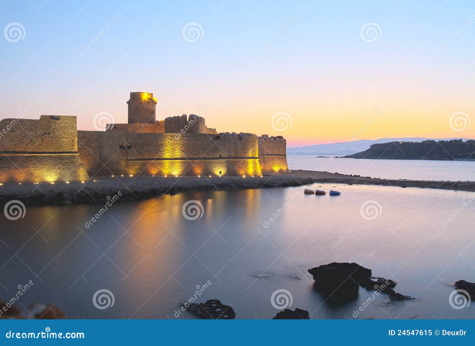 Castle on the Sea of Le Castella,Italy, Sunset Stock Image - Image of ...