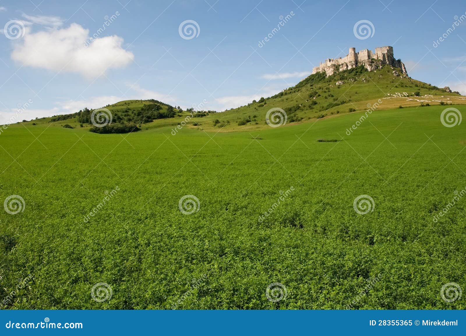 Castle Spissky hrad stock image. Image of medieval, walls - 28355365