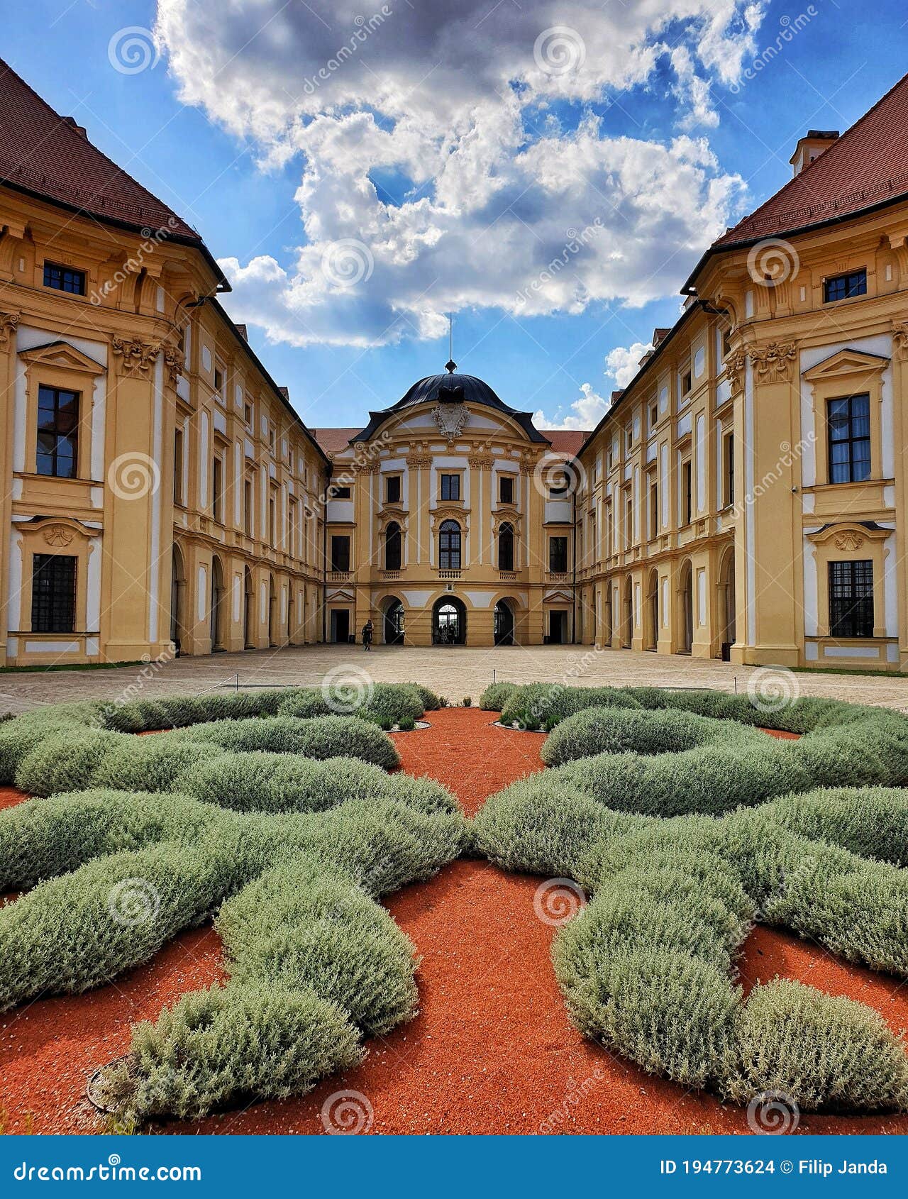 Castle stock photo. Image of amazingphoto, sunny, castles - 194773624