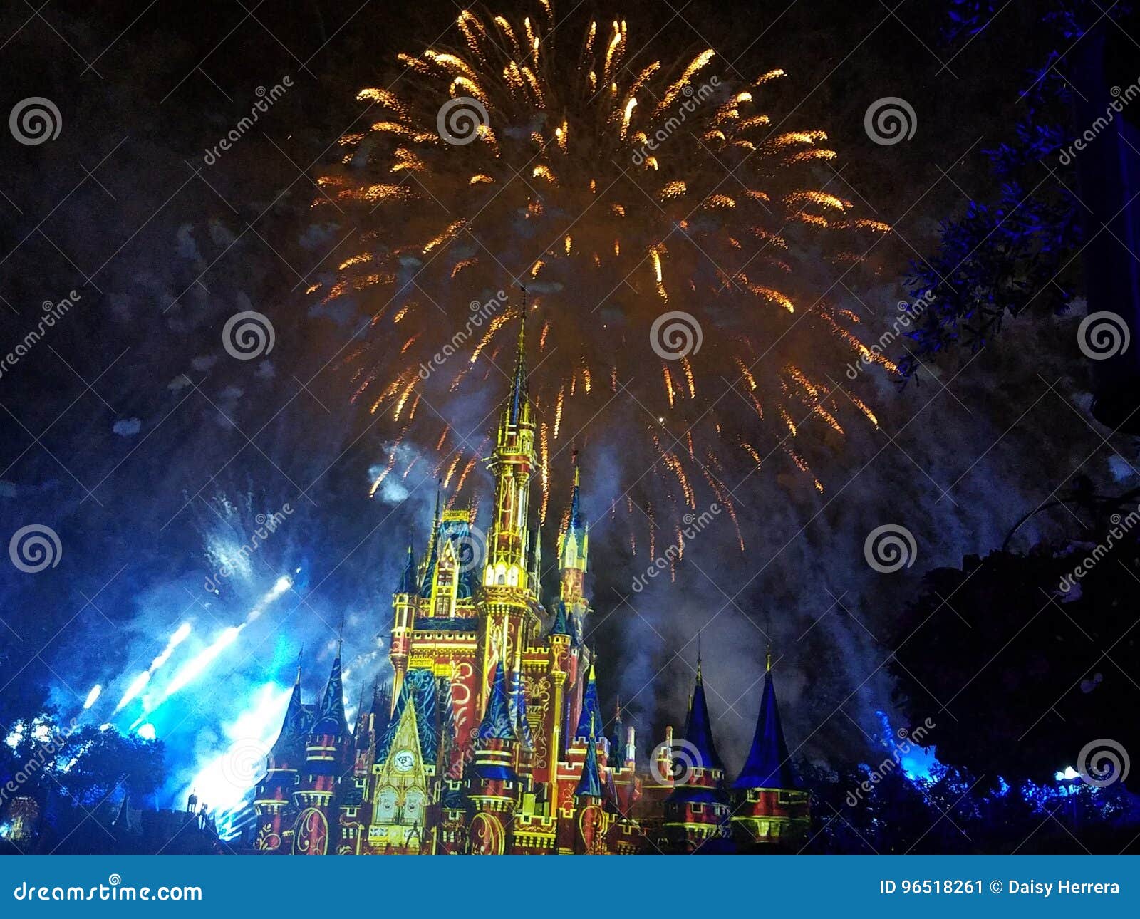 Castle under fireworks editorial photo. Image of fireworks - 96518261