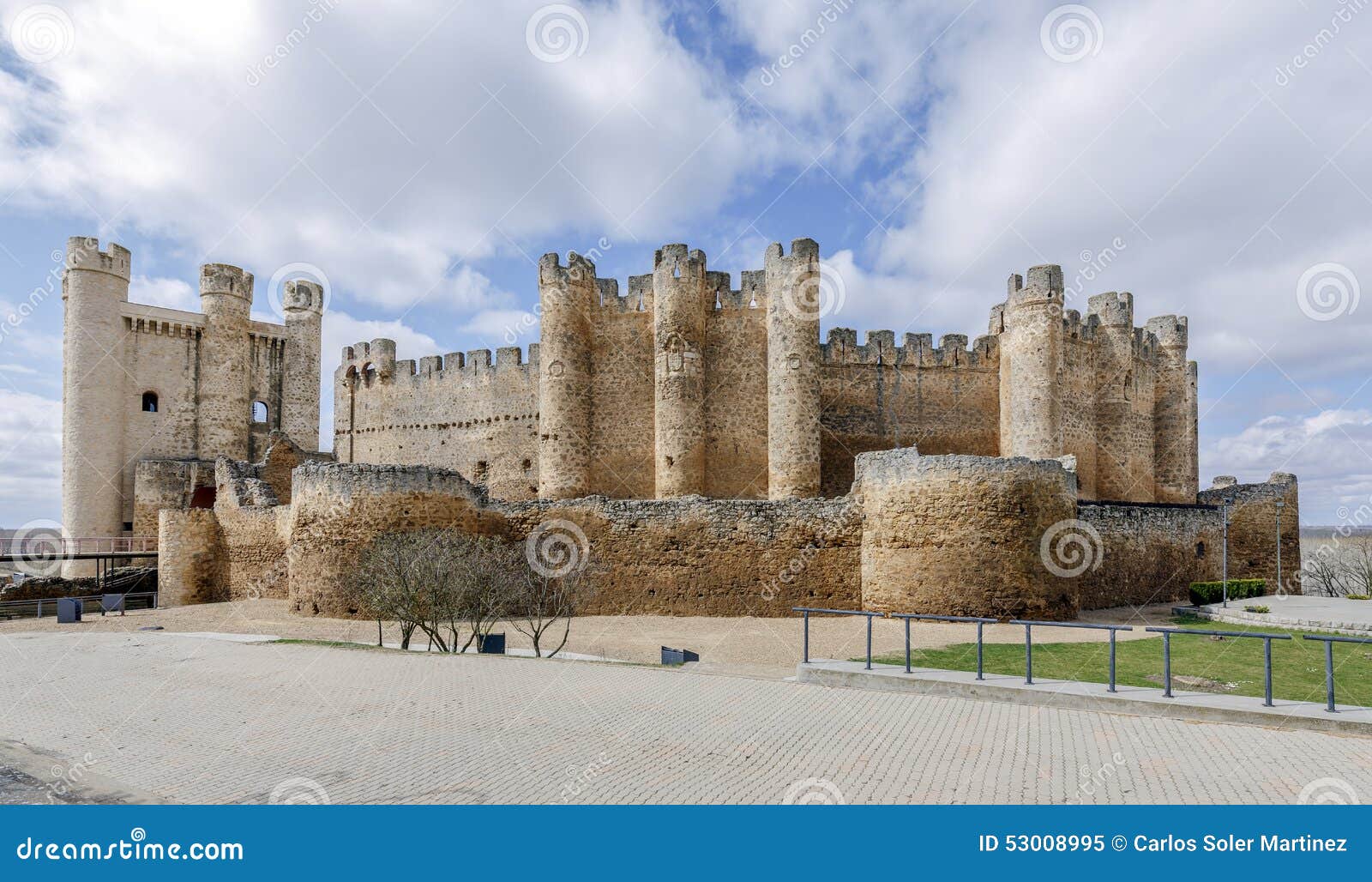Castle at Valencia De Don Juan, Castilla Y Leon Stock Image - Image of ...