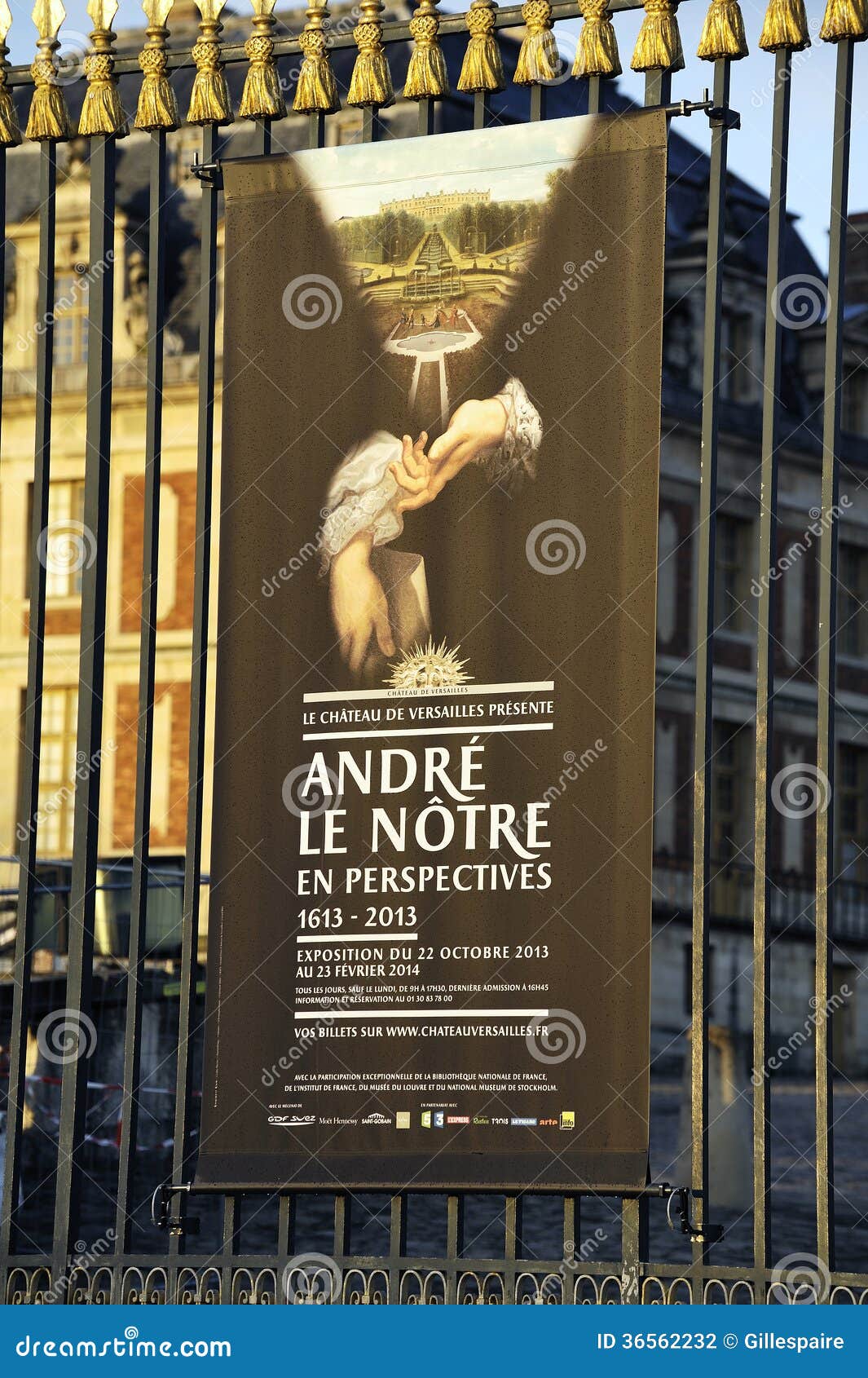 Castle of Versailles editorial photography. Image of roll - 36562232