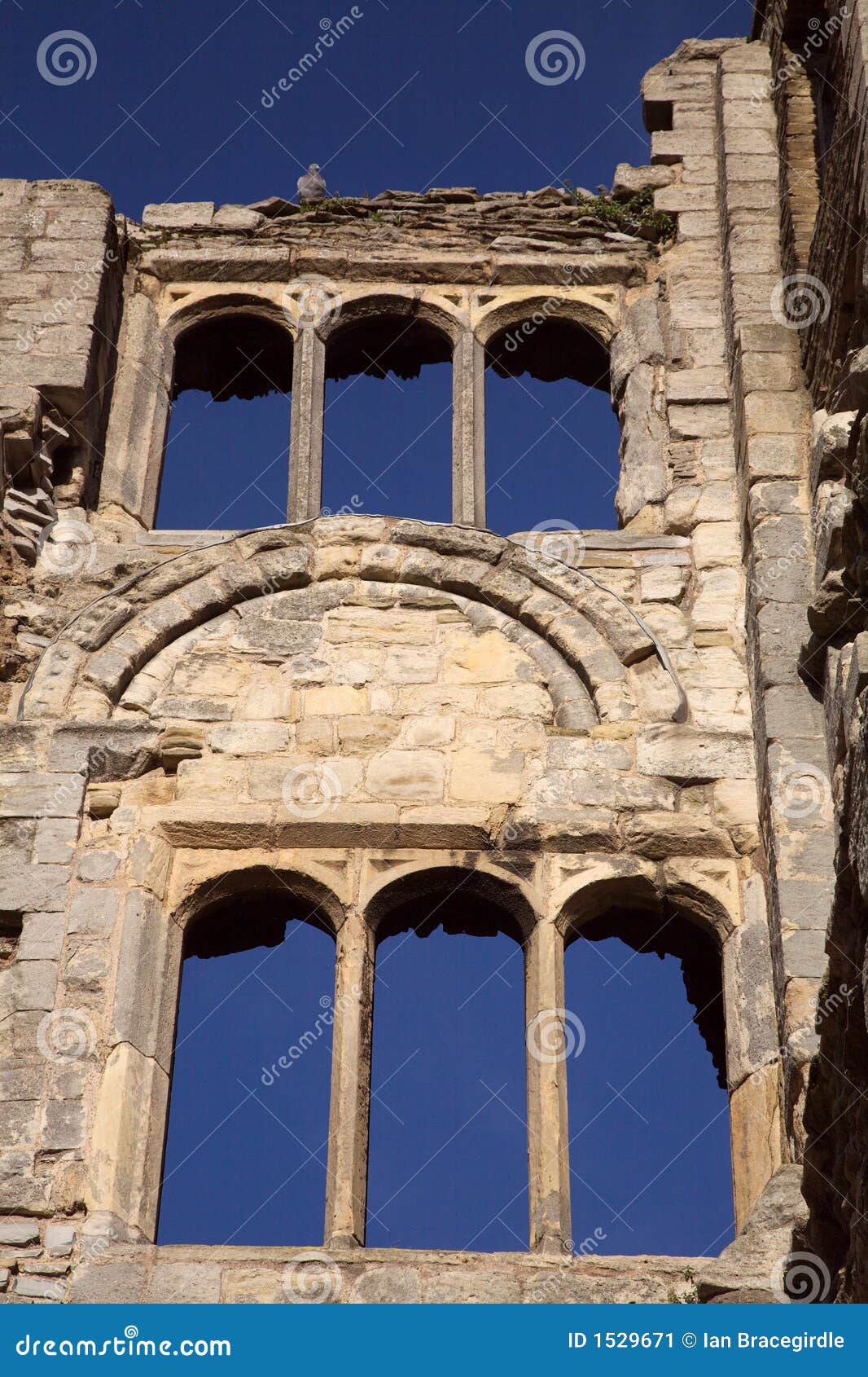 Castle wall stock image. Image of ruin, arches, sunlight - 1529671