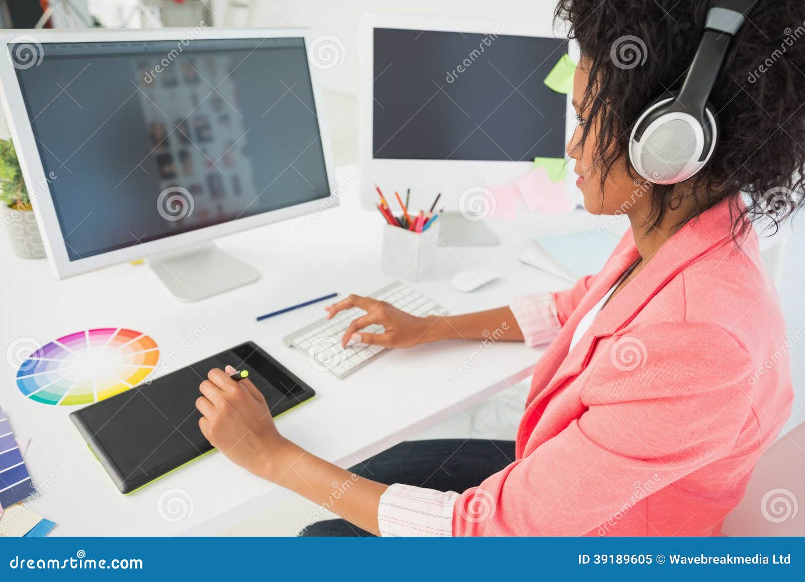 Casual Female Photo Editor Using Computer Stock Image - Image of young ...