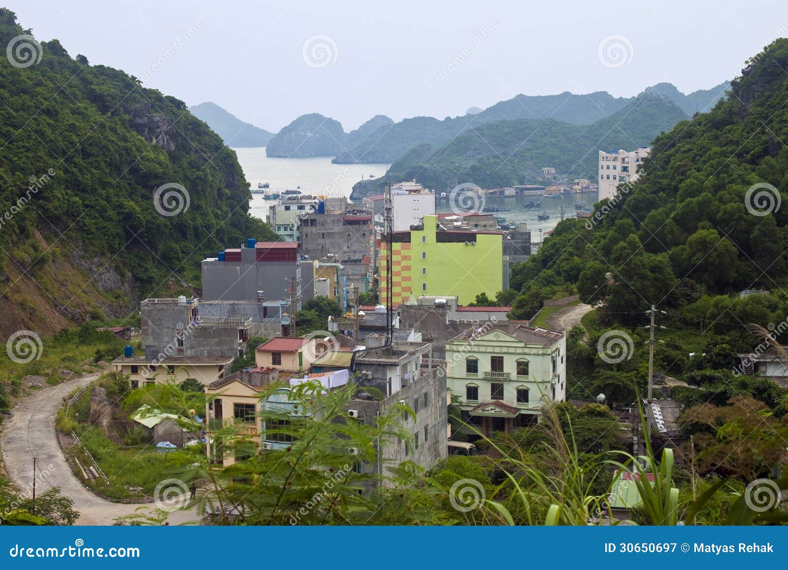 Cat Ba town stock image. Image of house, boats, indochina - 30650697