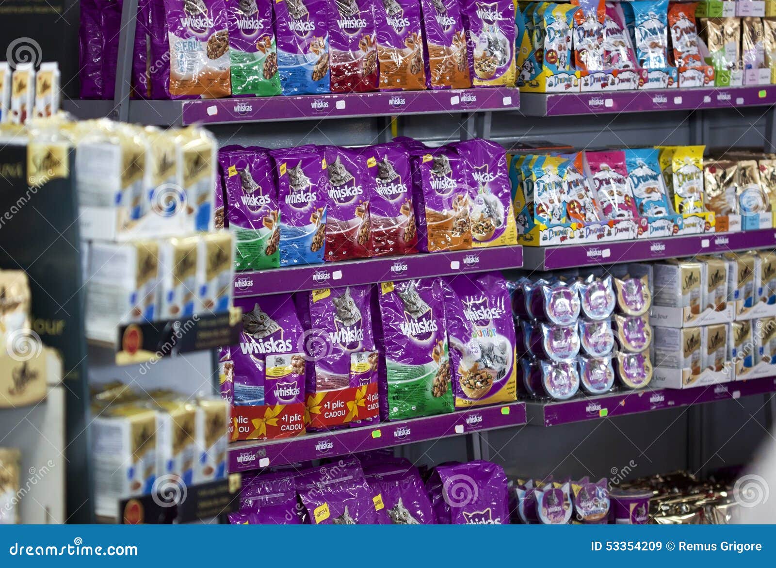 Cat food editorial stock image. Image of vitamins, packaging - 53354209