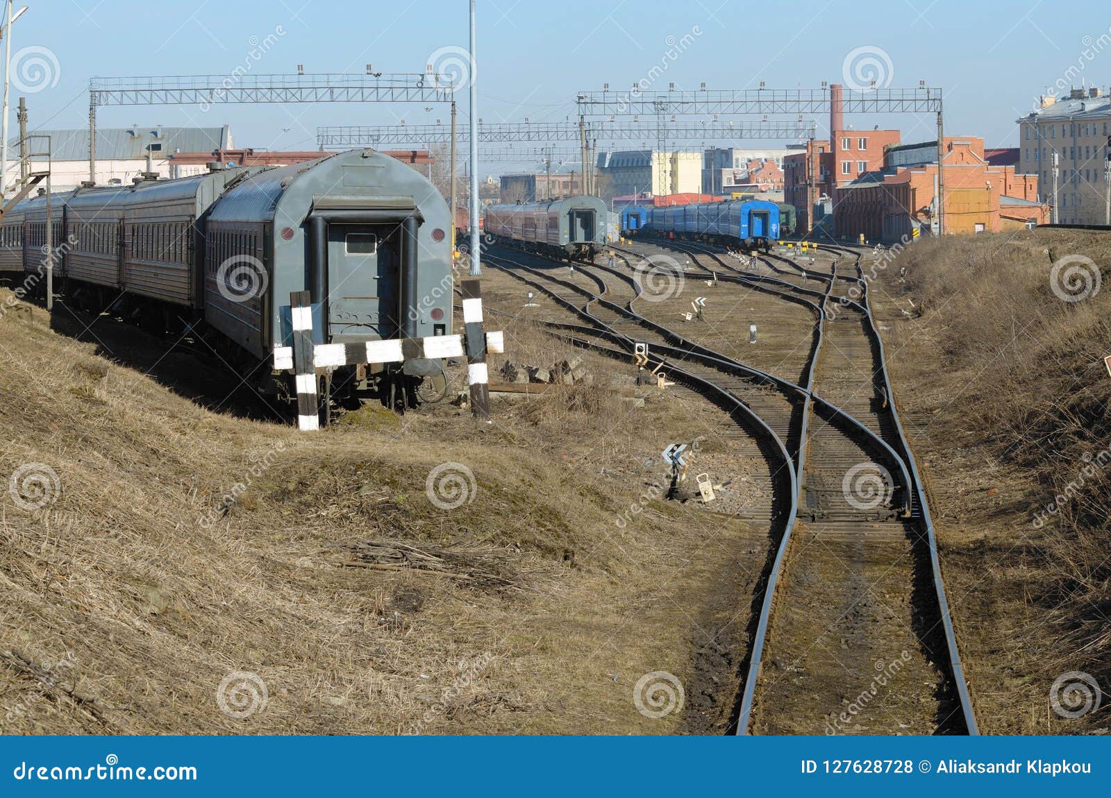 Dead-end railway track stock photo. Image of depot, transit - 127628728