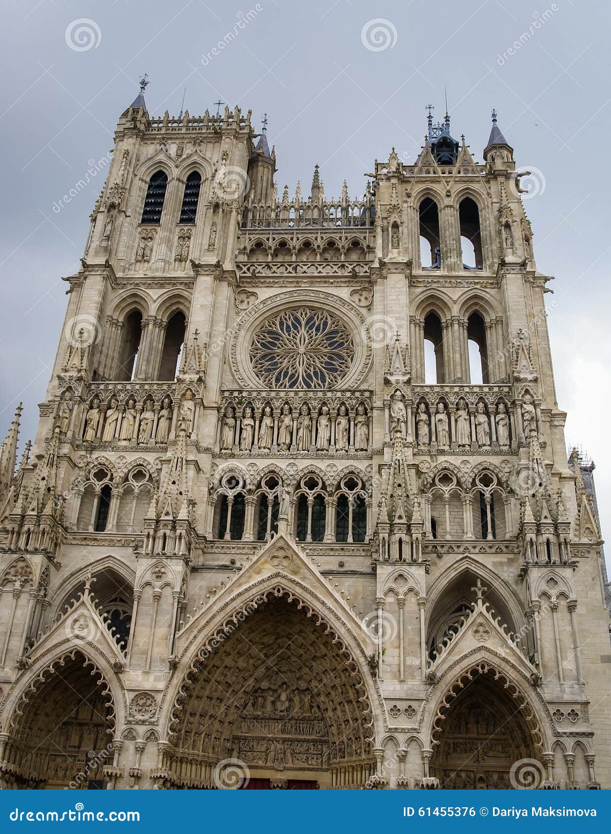 Catedral, Amiens, Francia foto de archivo. Imagen de historia - 61455376