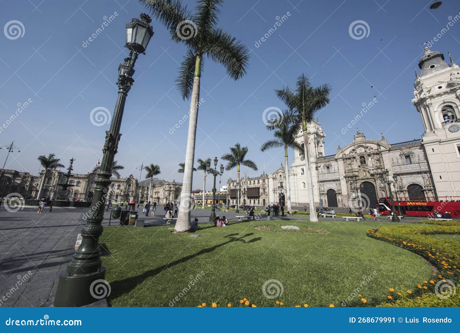 Catedral Basilica De Lima En Plaza Mayor, Lima, Peru Editorial Photo ...