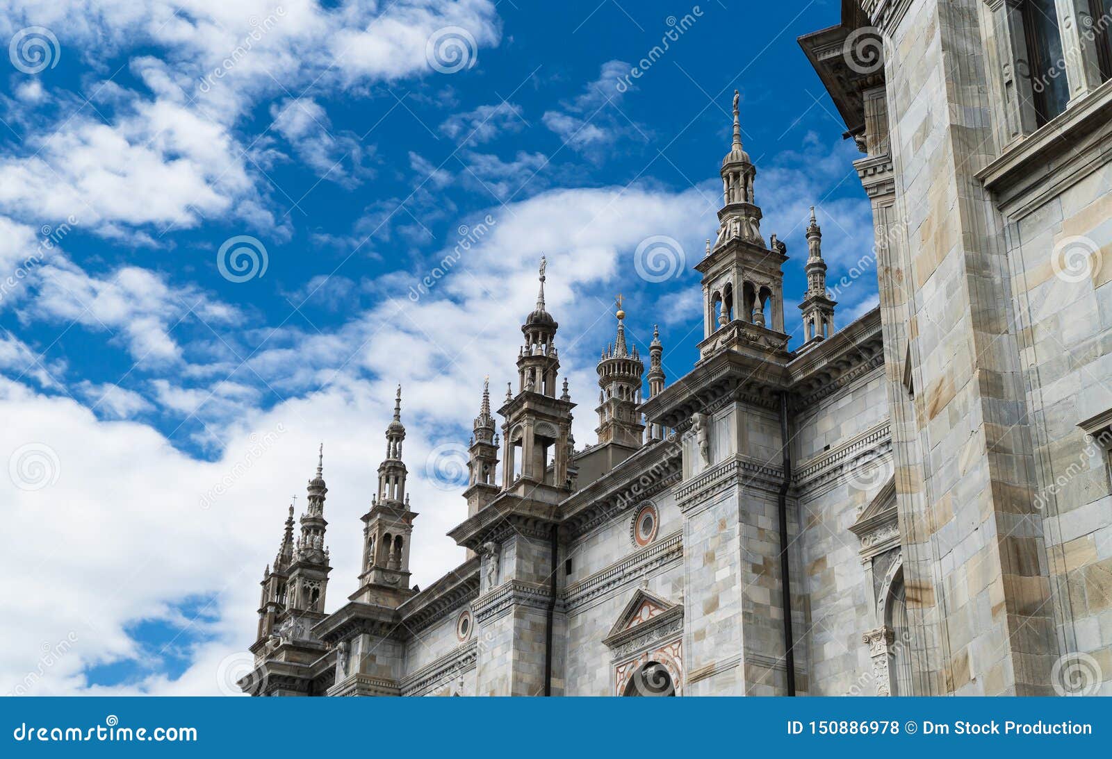 Catedral cat?lico romano foto de stock. Imagem de arte - 150886978