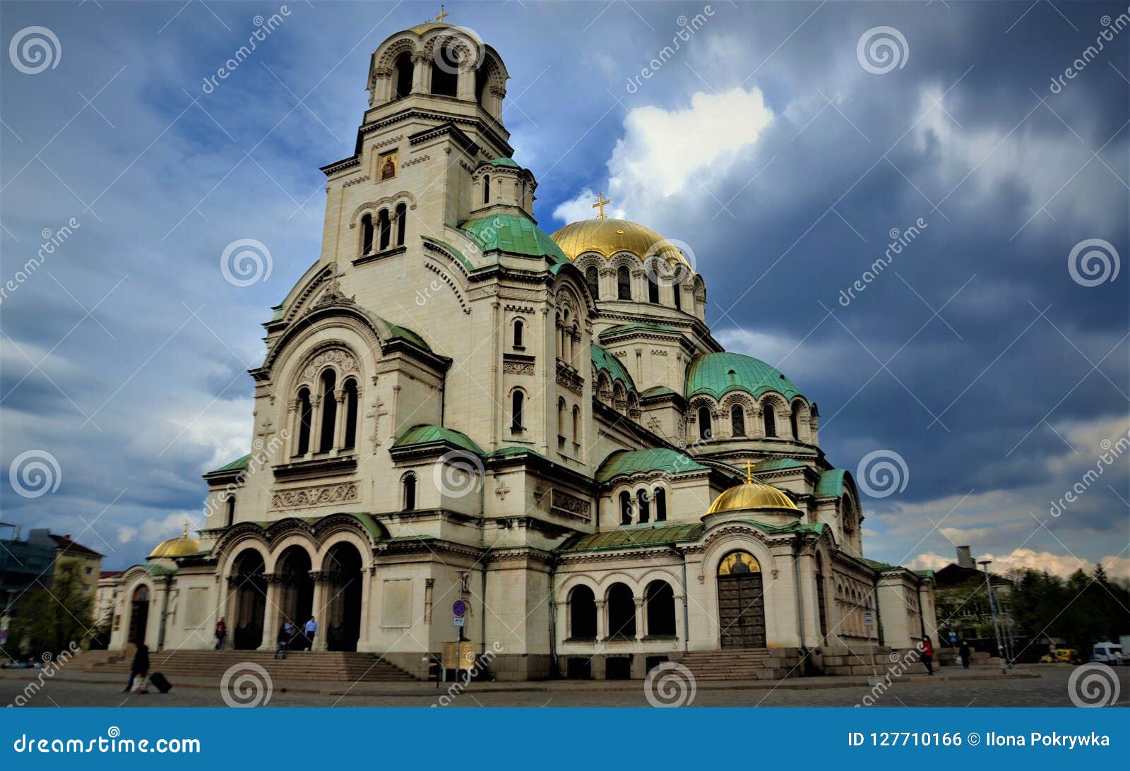 Catedral De Alexander Nevsky Foto editorial - Imagen de capital, nubes ...