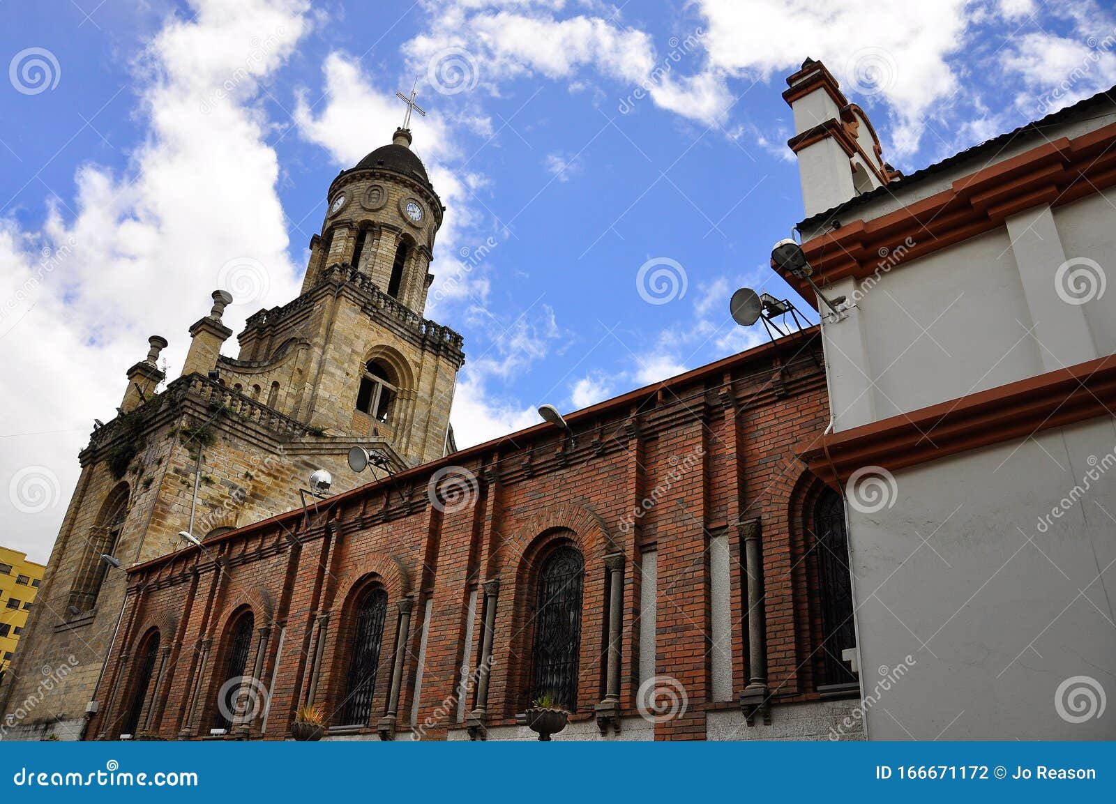 Catedral De Azogues, Provincia De Azogues, Ecuador Fotografía editorial ...