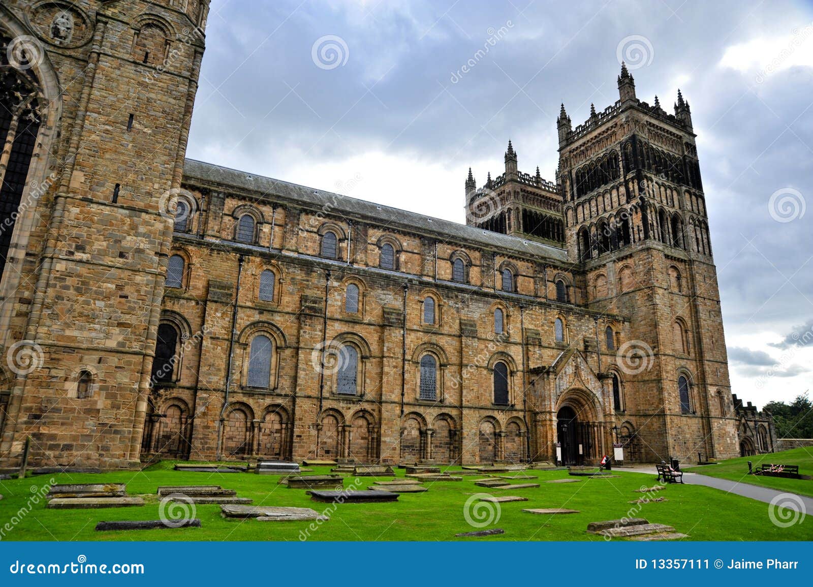 Catedral de Durham imagen de archivo. Imagen de sepulcros - 13357111