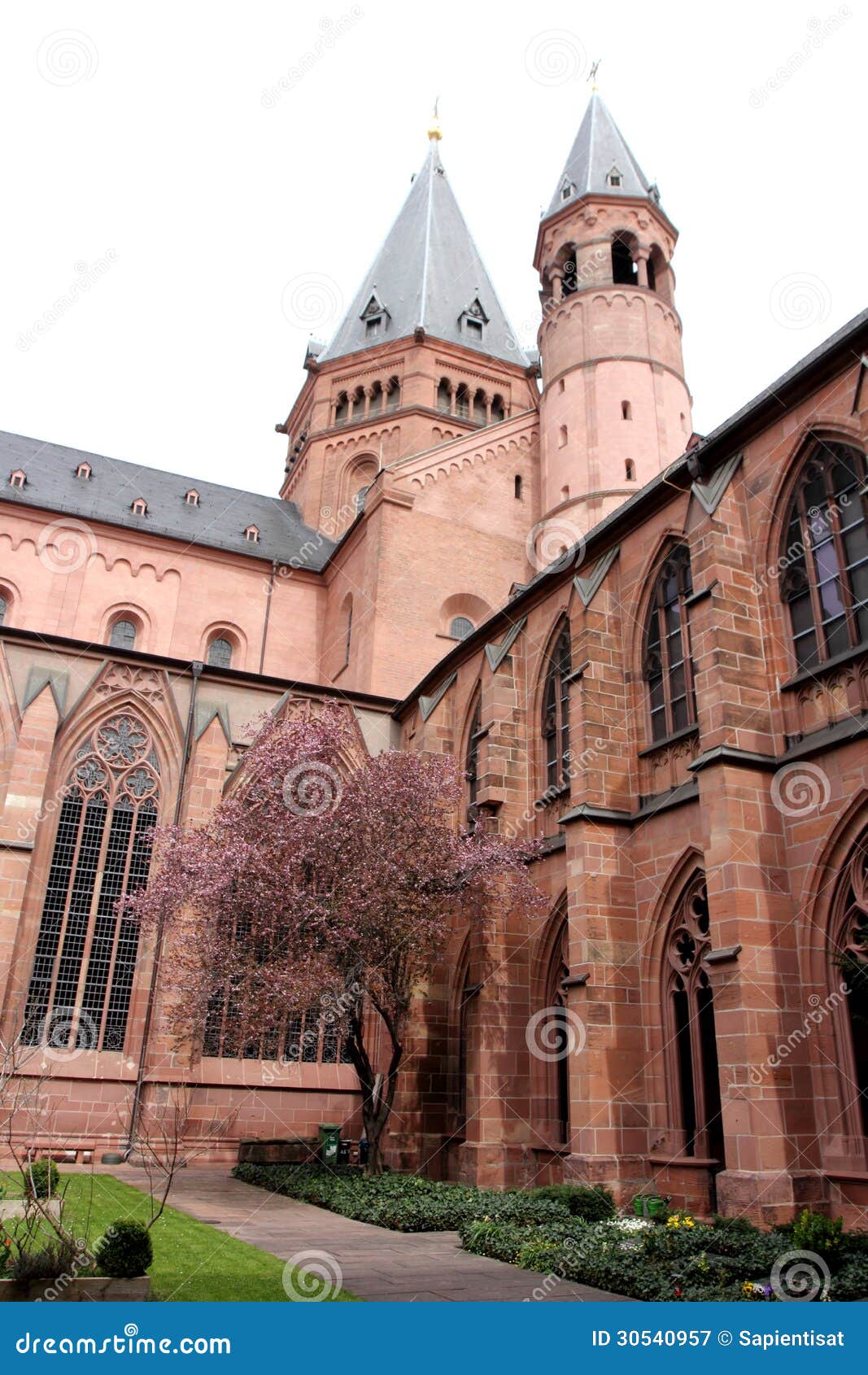 Catedral de Maguncia imagen de archivo. Imagen de juicio - 30540957