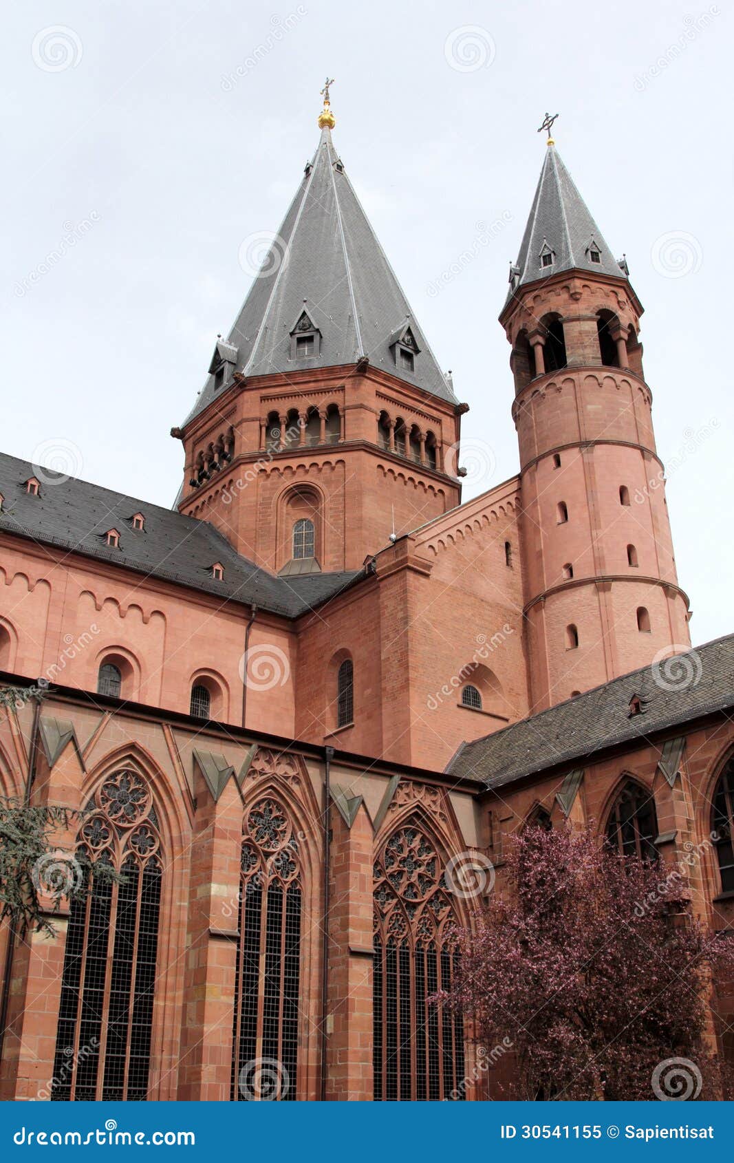 Catedral de Maguncia imagen de archivo. Imagen de rhino - 30541155
