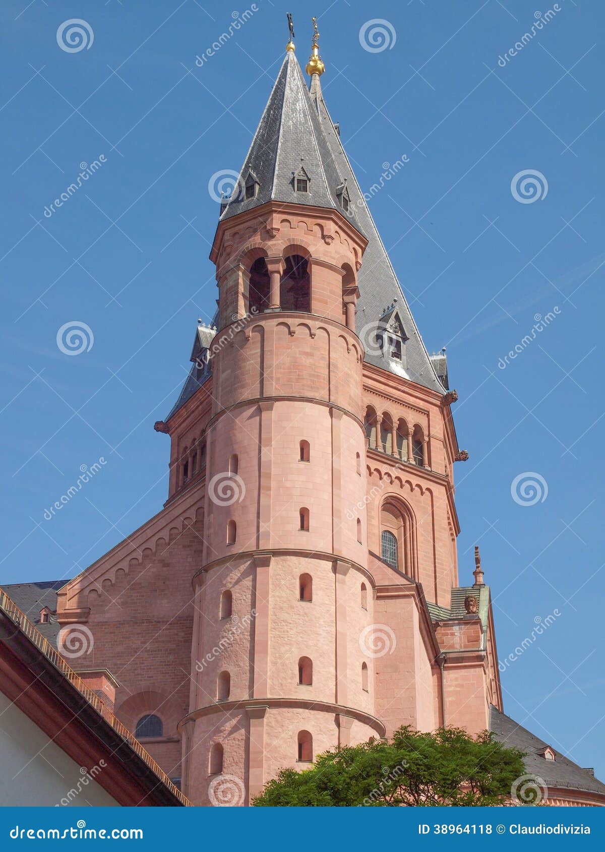 Catedral de Maguncia foto de archivo. Imagen de juicio - 38964118
