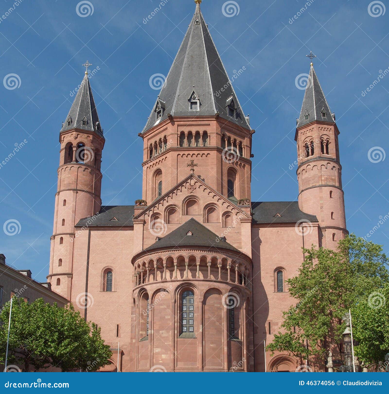 Catedral de Maguncia foto de archivo. Imagen de iglesia - 46374056