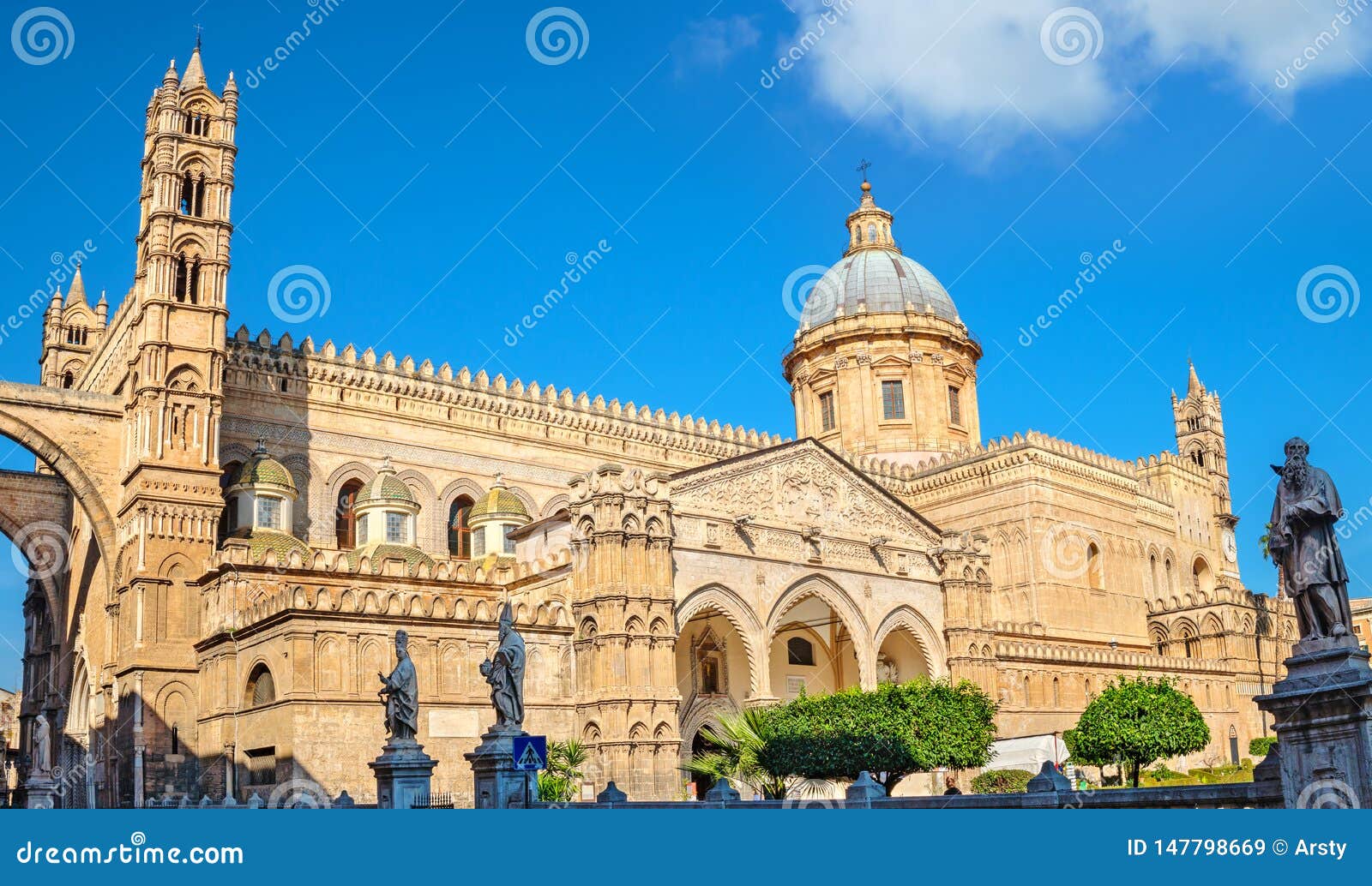 Catedral De Palermo Sic?lia, Italy Imagem de Stock - Imagem de entrada ...