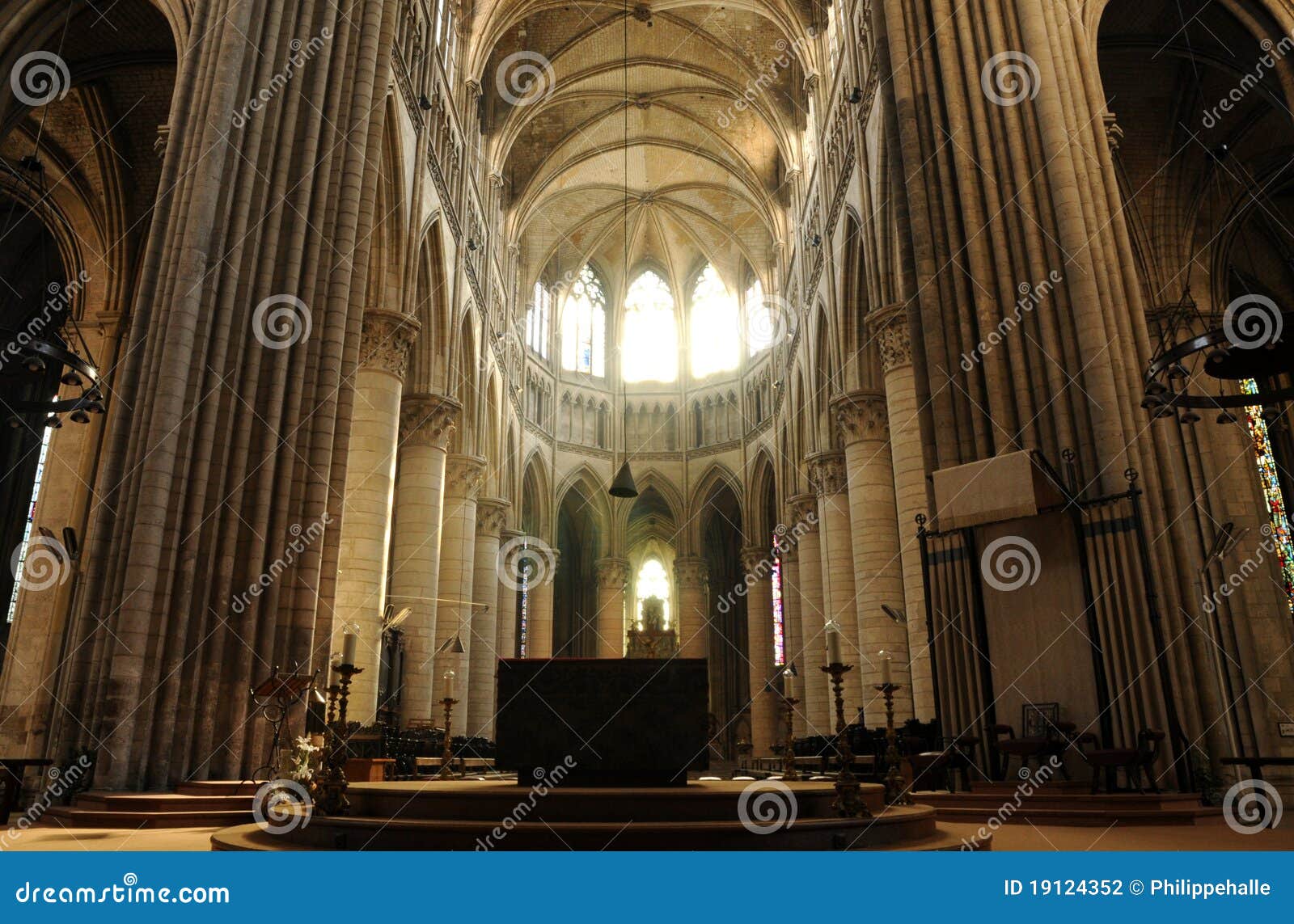 Catedral de Rouen foto de stock. Imagem de vidro, turista - 19124352