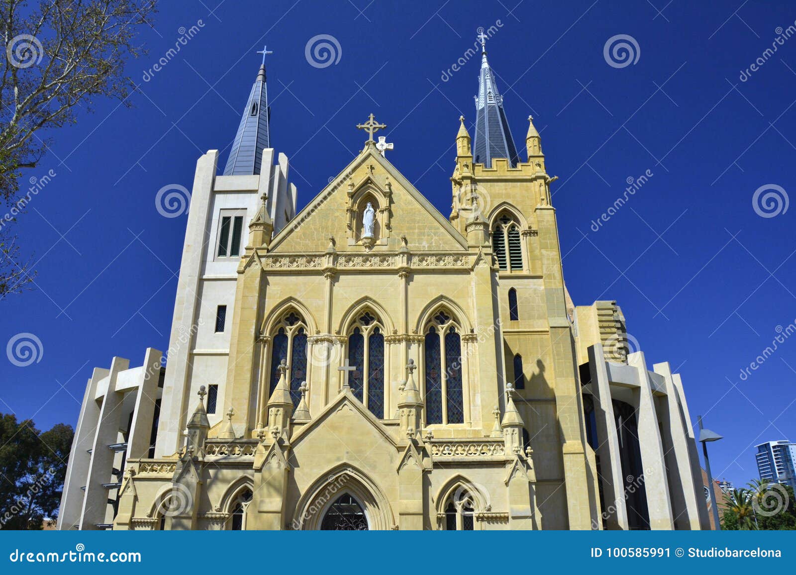 Catedral Del ` S De St Mary En Perth Imagen de archivo - Imagen de ...