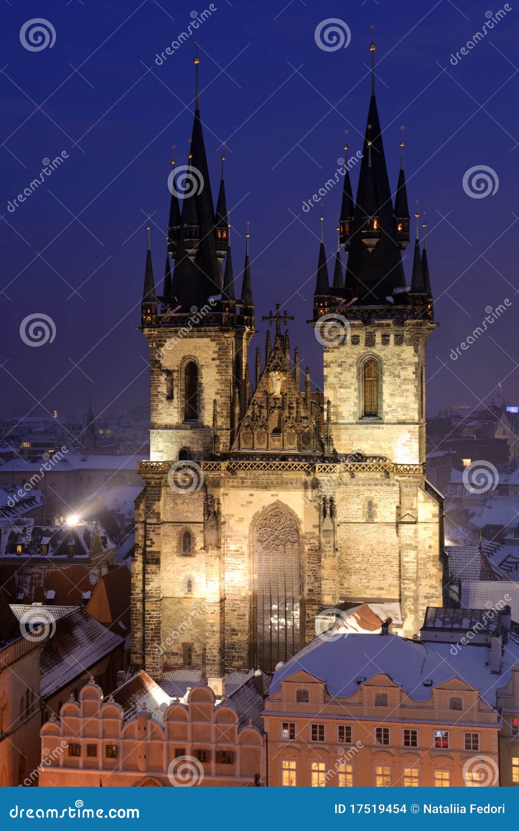 Catedral velha em Praga foto de stock. Imagem de natal - 17519454 Catedral velha em Praga foto de stock. Imagem de natal - 17519454