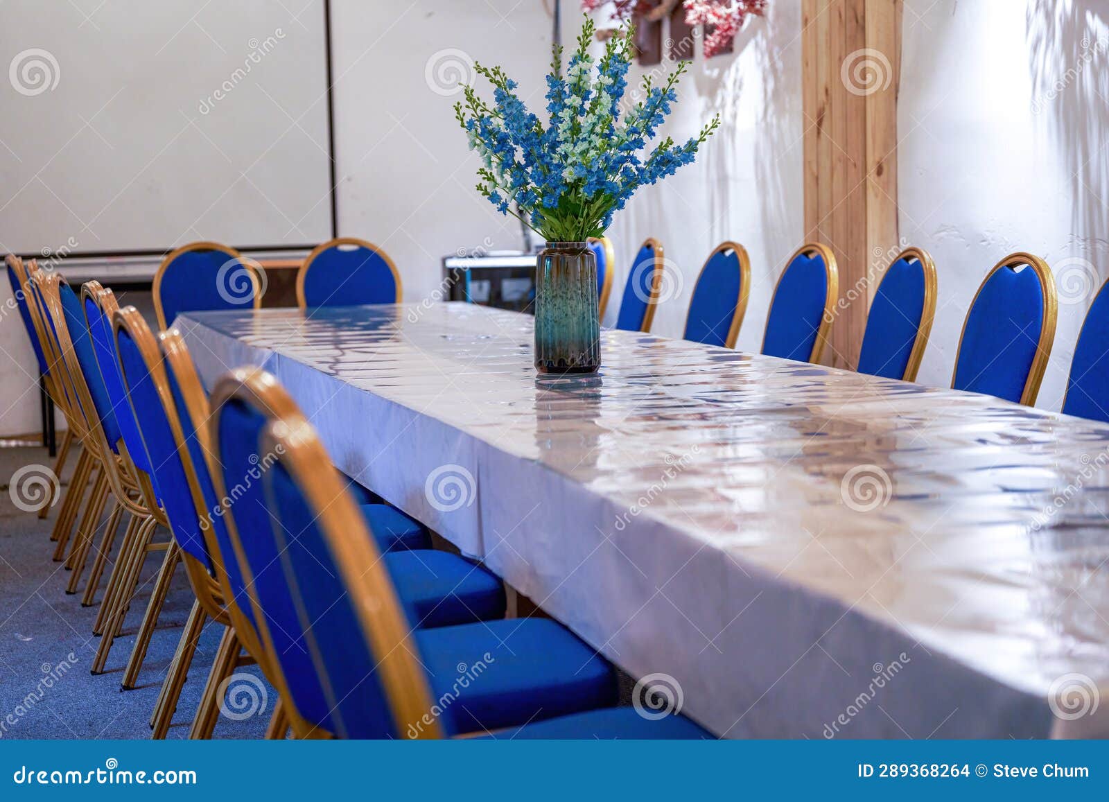 Catering Long Table Seating and Conference Long Table in Restaurant ...