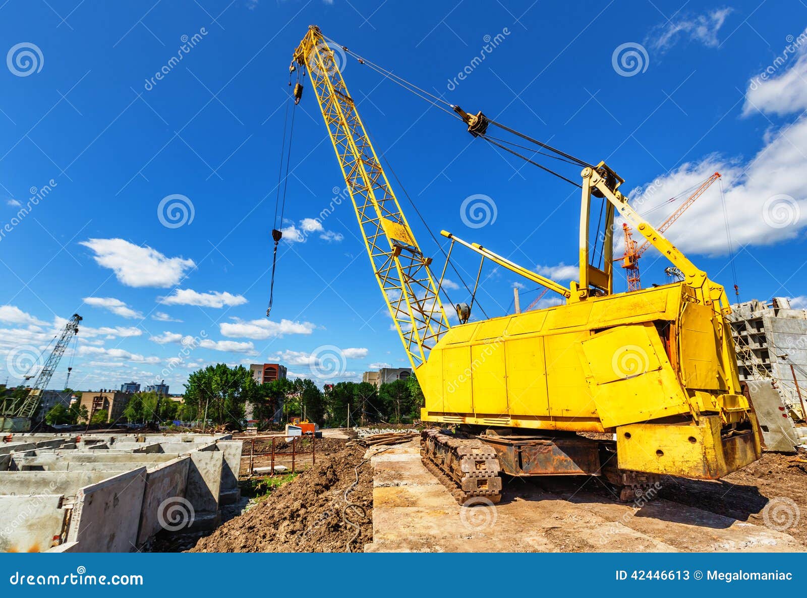 Caterpillar crane stock image. Image of modern, equipment - 42446613