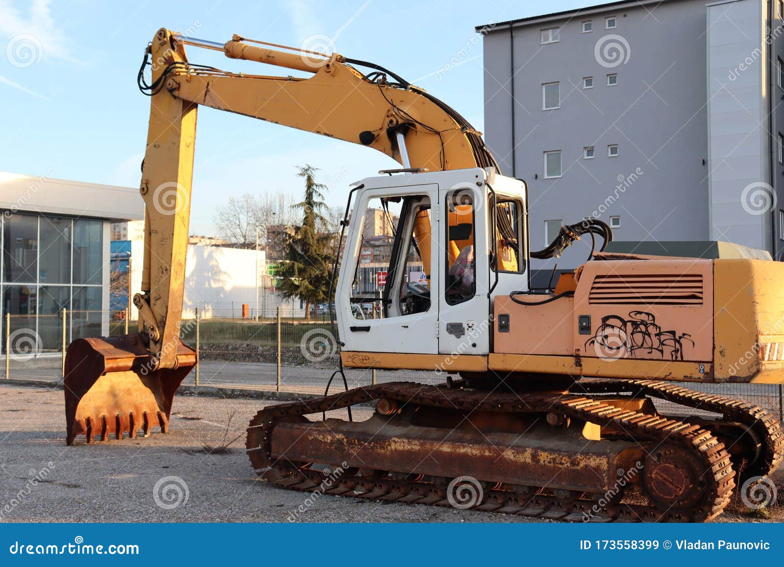 Caterpillar Digging Machine Stock Image - Image of vehicle, business ...