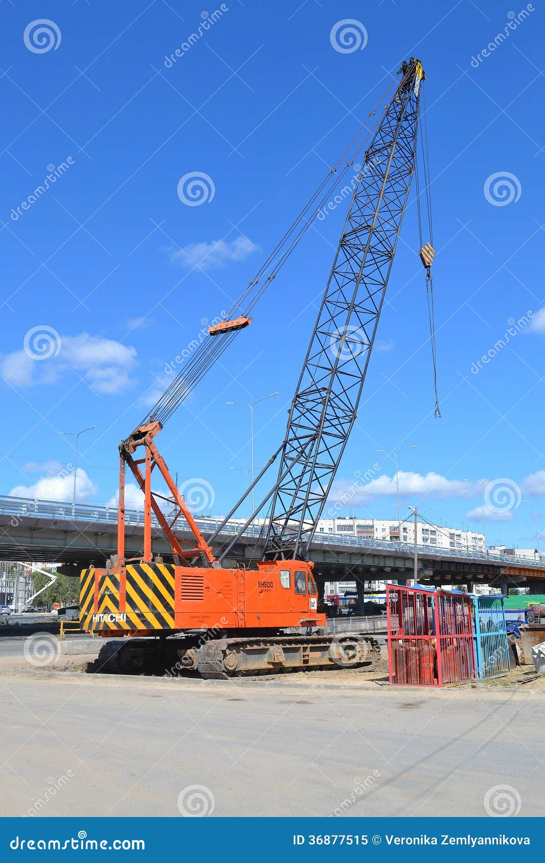 Caterpillar Hitachi KH500-2 Crane. Editorial Image - Image of bridge ...