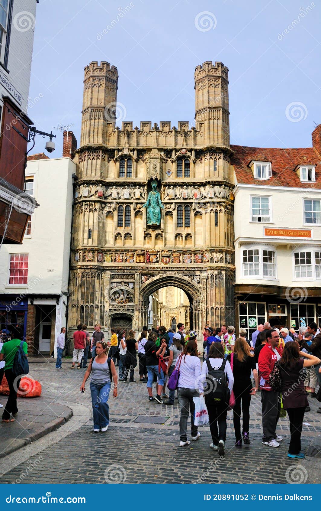 Cathedral Gate, Canterbury editorial photography. Image of kent - 20891052