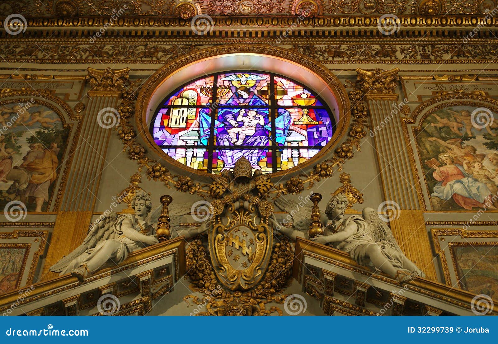 Cathedral interior editorial stock image. Image of roma - 32299739