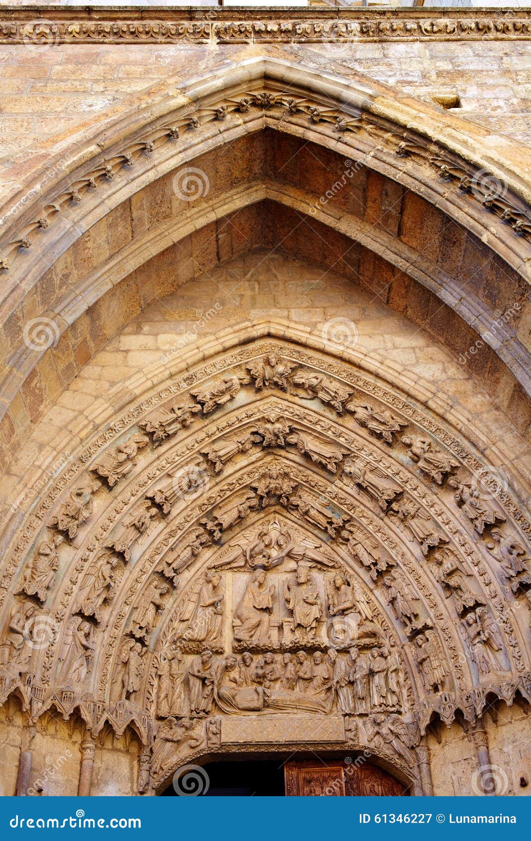 Cathedral of Leon Gothic Arch in Castilla Spain Stock Image - Image of ...