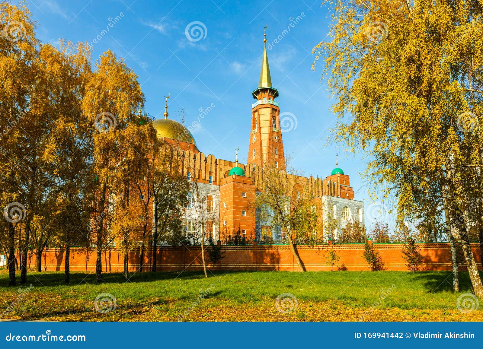 Cathedral Mosque of Samara editorial photography. Image of blue - 169941442