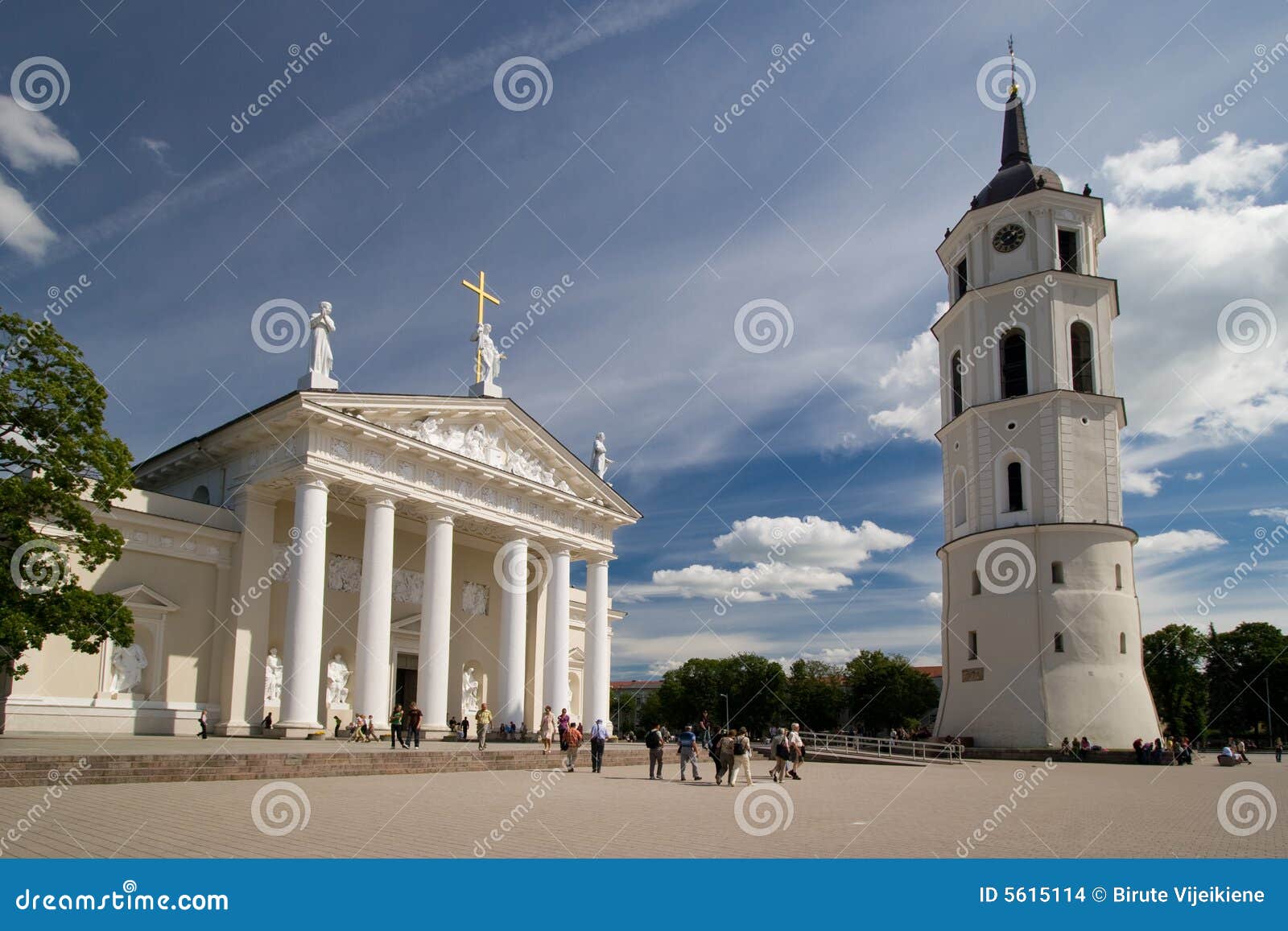 Cathedral Square editorial stock image. Image of catholic - 5615114
