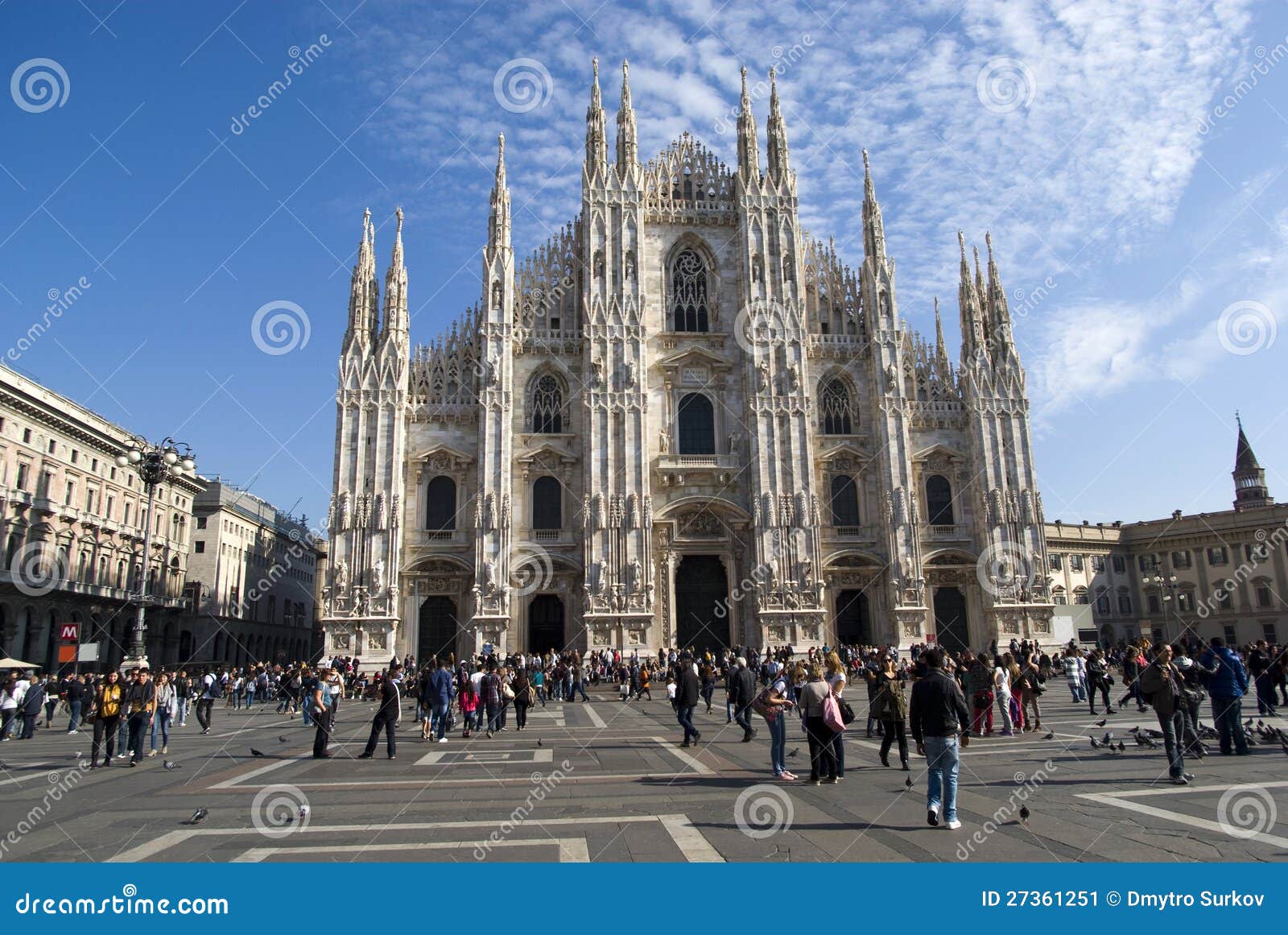 Cathedral square of Milan editorial photo. Image of italian - 27361251