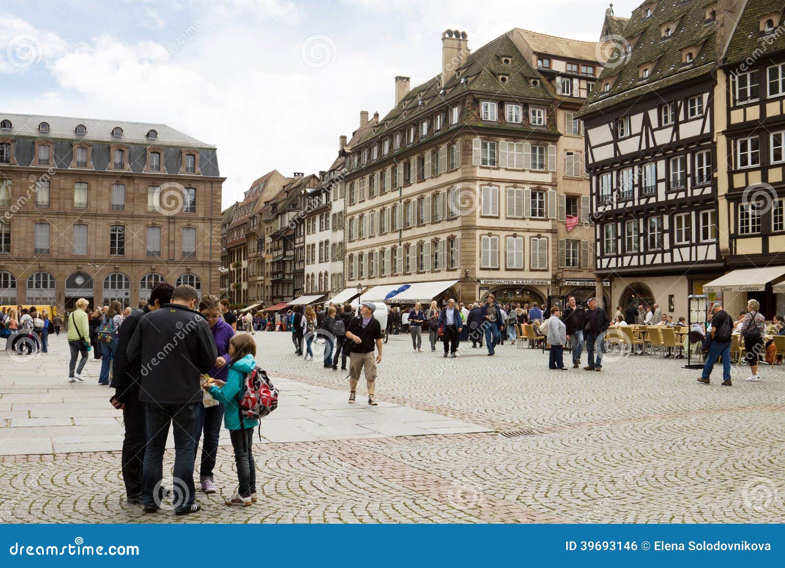 The Cathedral Square in Strasbourg with Tourists Editorial Photo ...