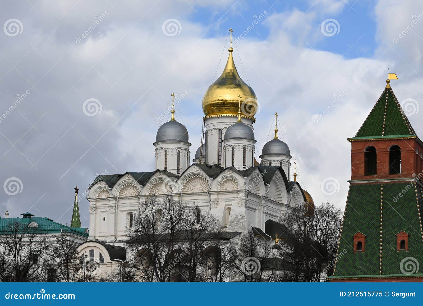 Cathedrals of the Kremlin stock image. Image of famous - 212515775
