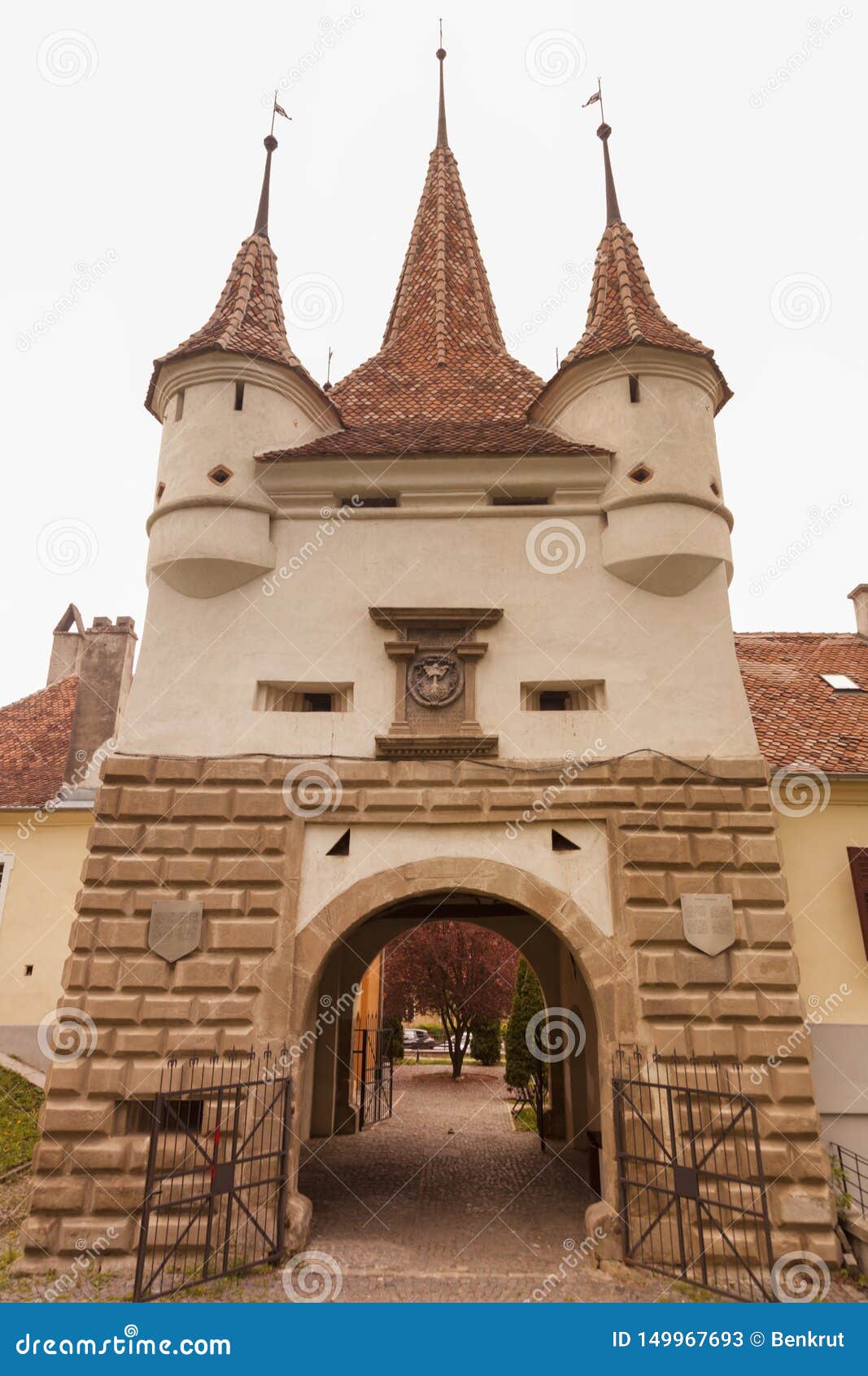 Catherine Gate in Brasov stock image. Image of house - 149967693
