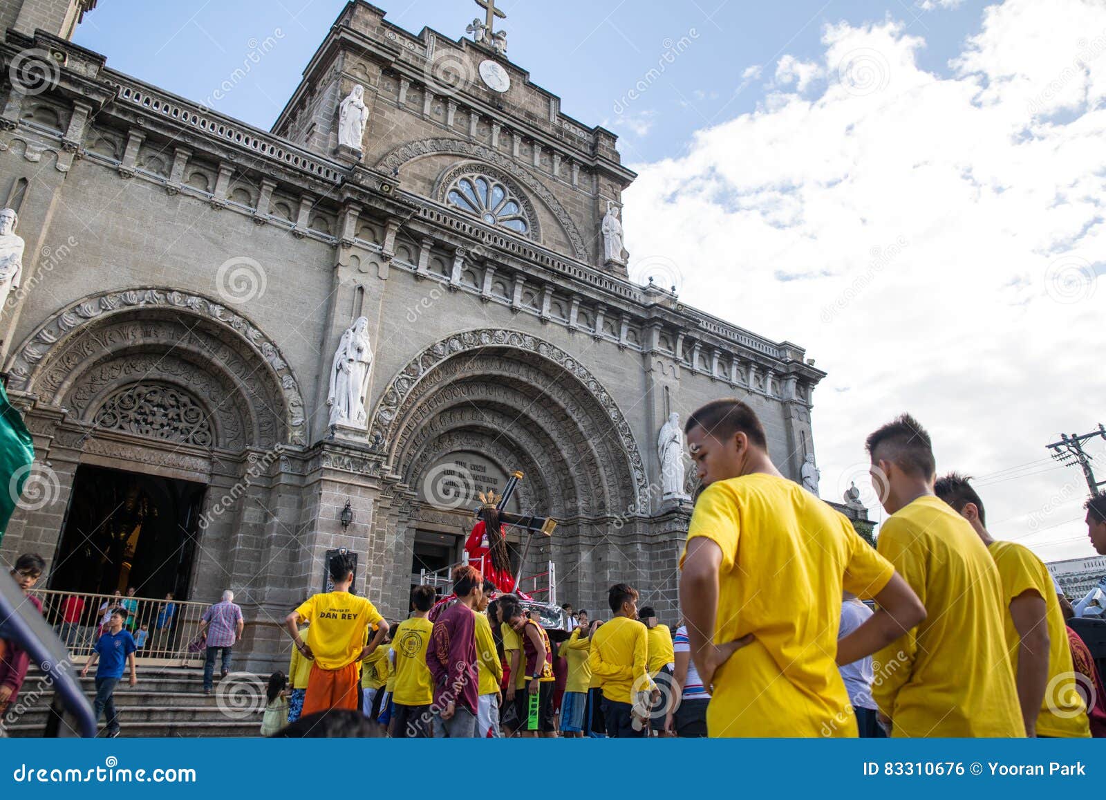 Catholic Ceremony At Manila Cathedral Editorial Photo | CartoonDealer ...