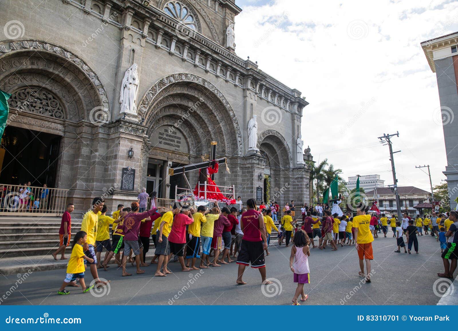 Catholic Ceremony At Manila Cathedral Editorial Photo | CartoonDealer ...