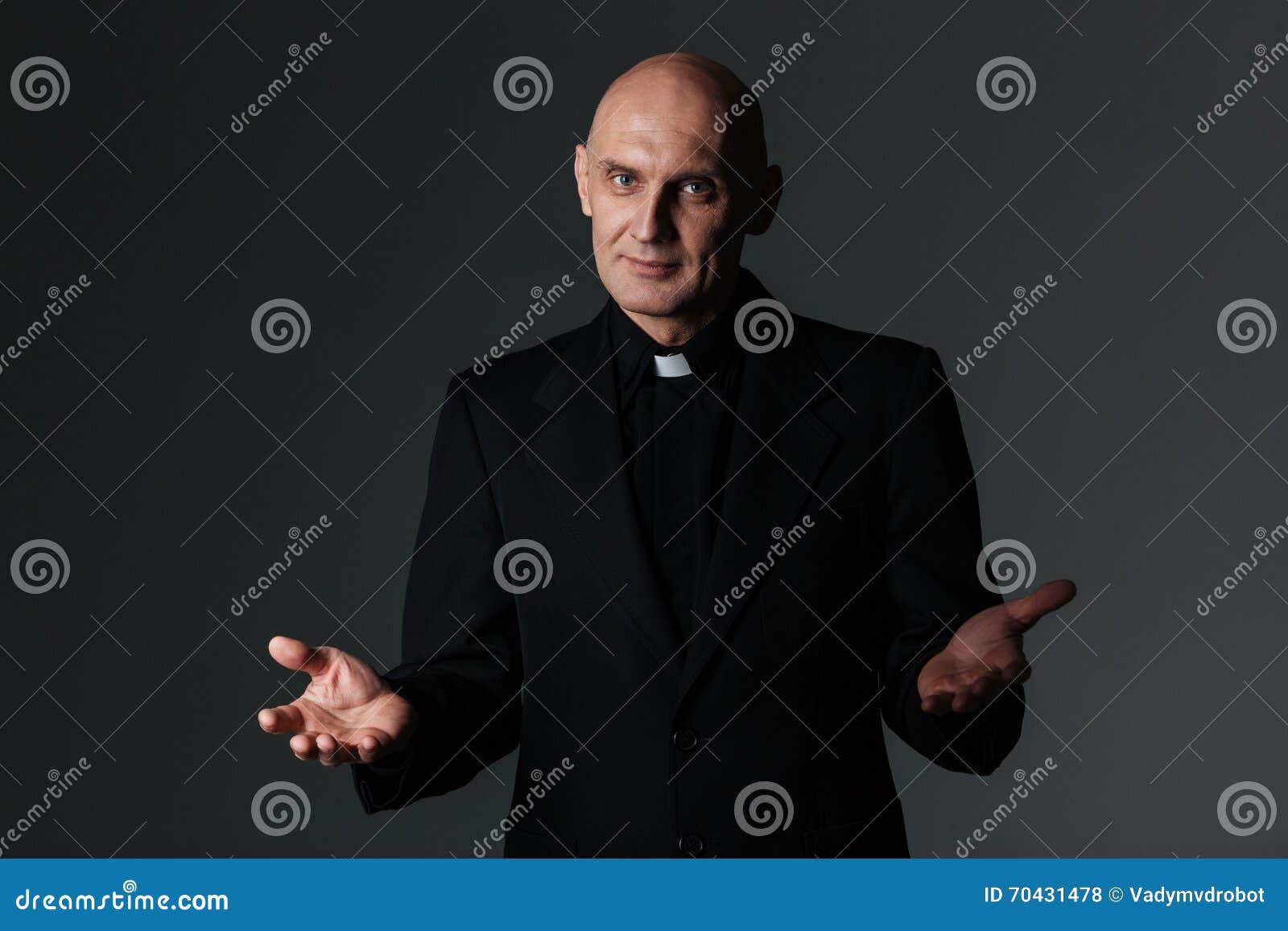 Catholic Priest Stock Photos - 11,860 Images - Page 2