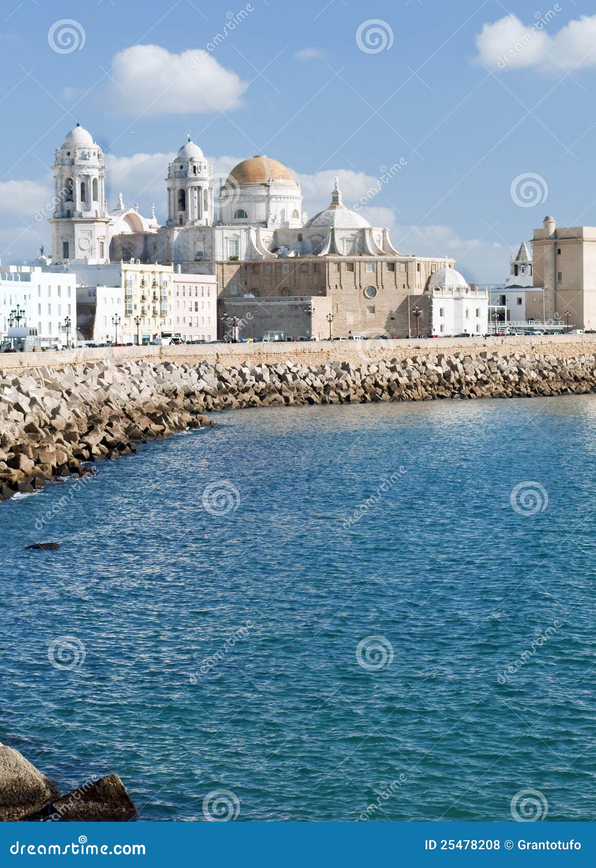 Cattedrale di Cadice fotografia stock. Immagine di porto - 25478208