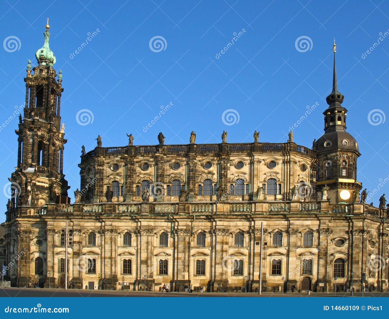Cattedrale a Dresda, Germania Immagine Stock - Immagine di protezione ...