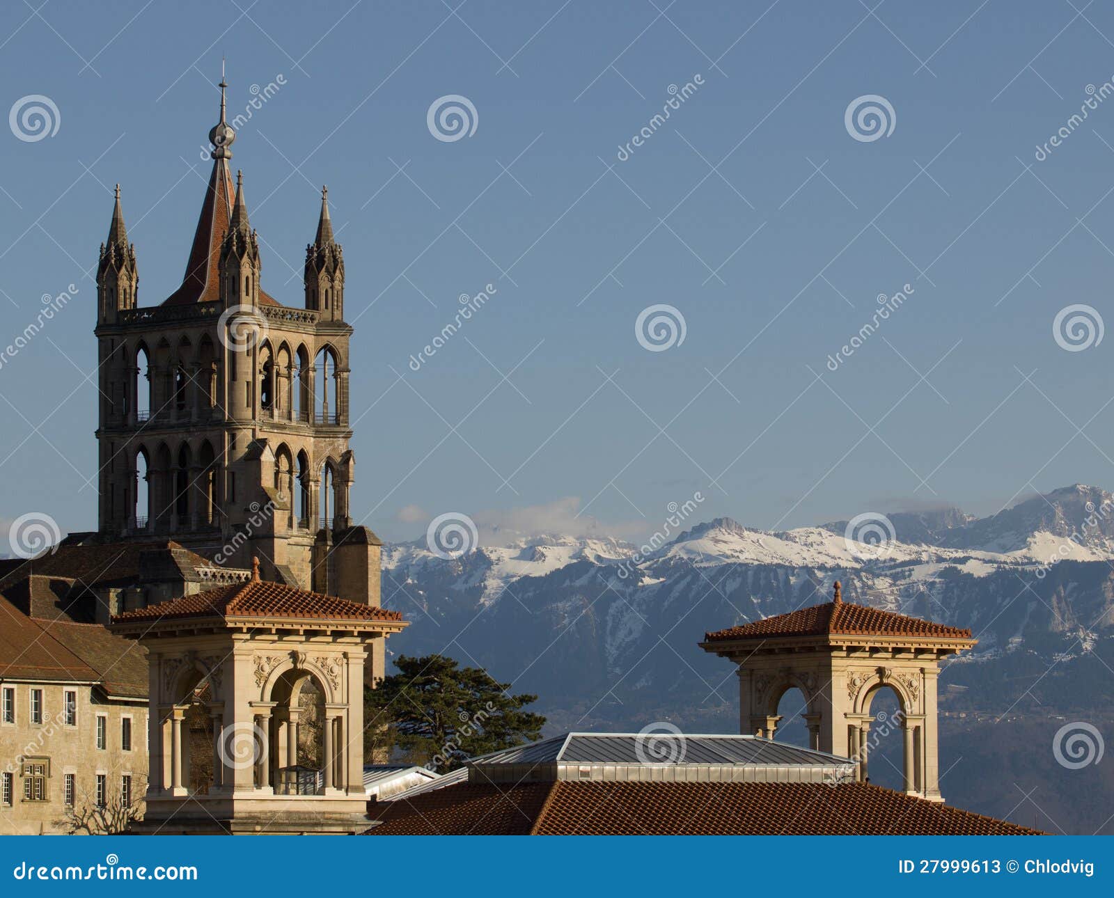Cattedrale a Losanna immagine stock. Immagine di drammatico - 27999613