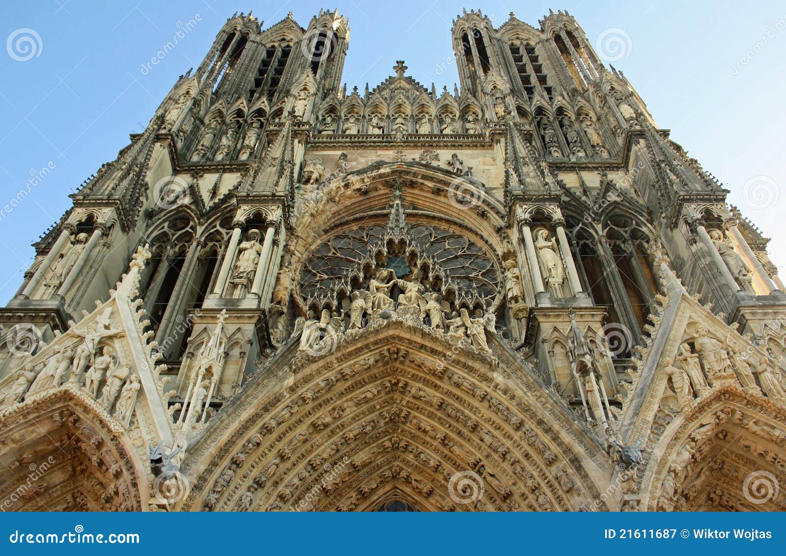 Cattedrale a Reims (Francia) Immagine Stock - Immagine di signora ...