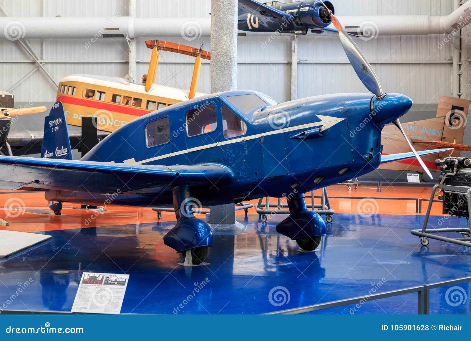 Caudron Simoun photo stock éditorial. Image du avion - 105901628