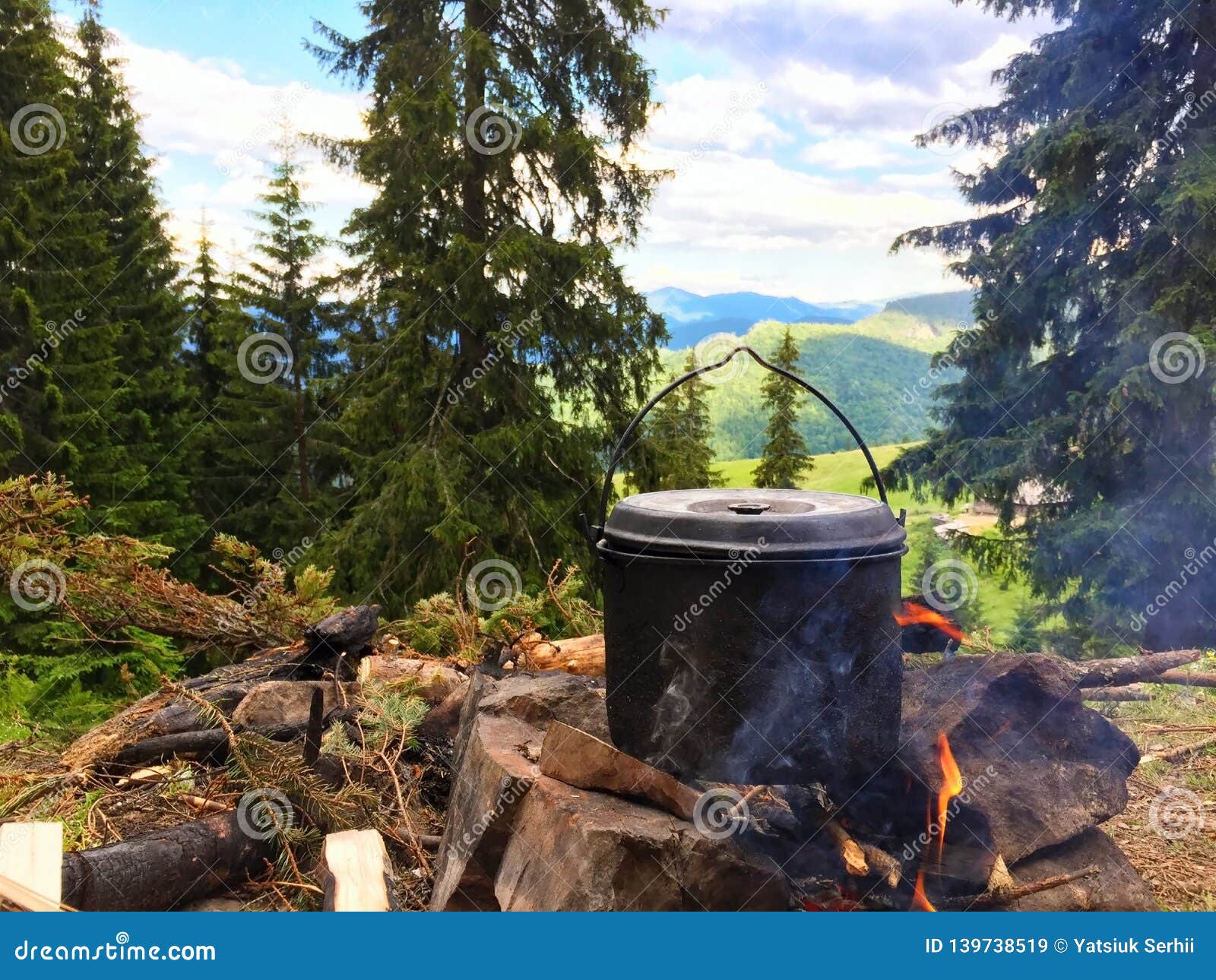 Cauldron on fire stock image. Image of descent, heat - 139738519